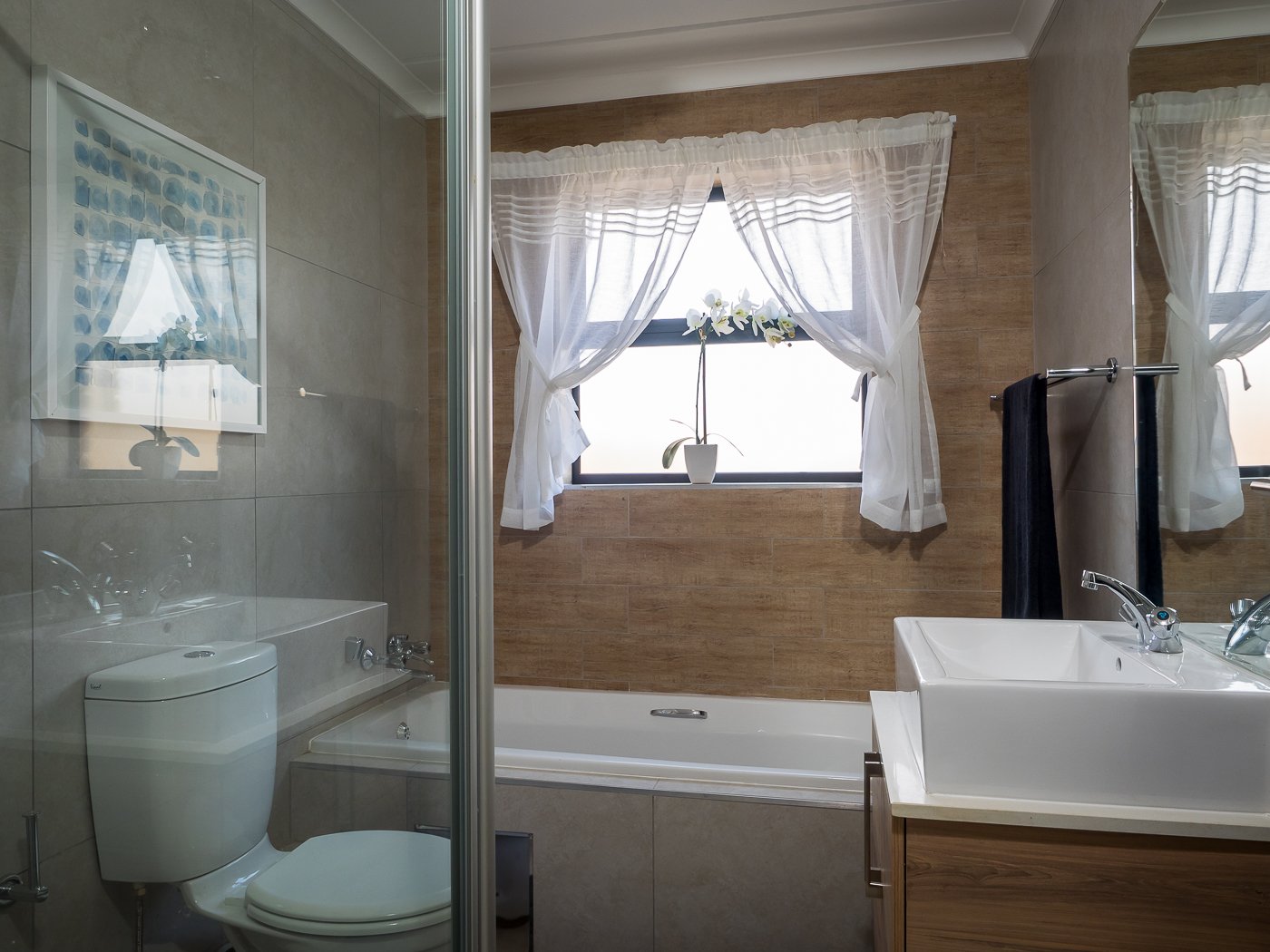 2 Bedroom 1 Bathroom Ground Floor apartment to rent at Waterfall Crest ...